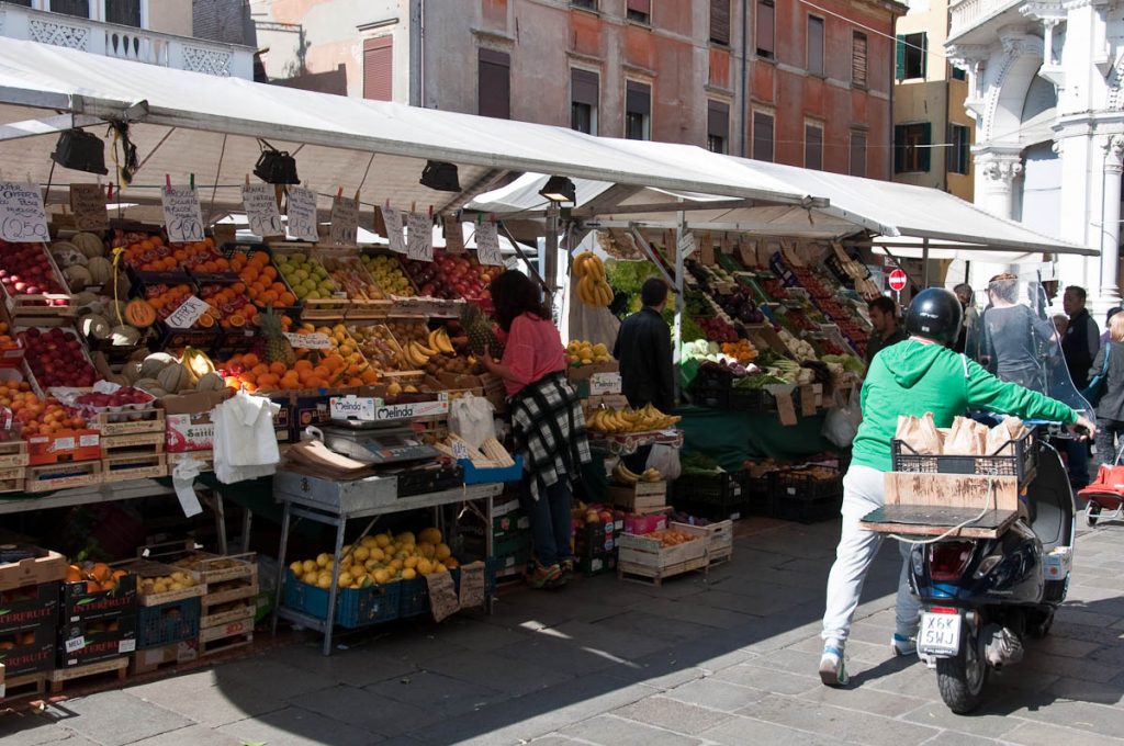 Padua's 800 Year-Old Market - The Real Face of Italy