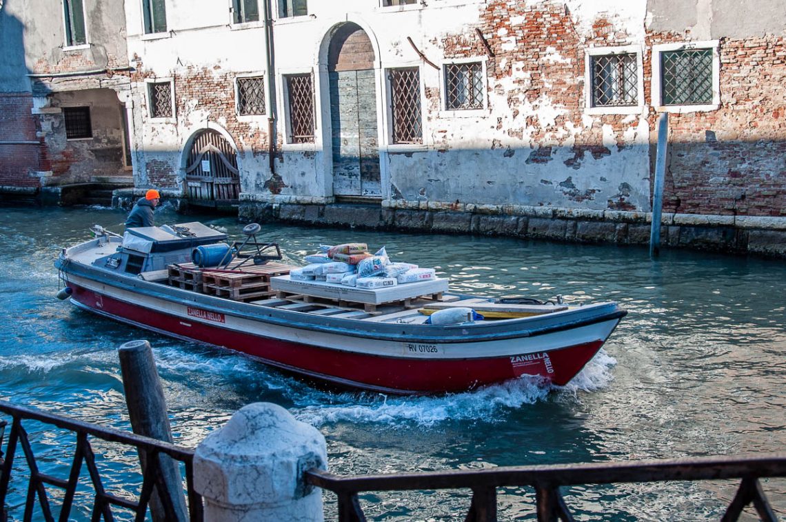 Venice, Italy - 15 Types of Boats You Can Only See in La Serenissima