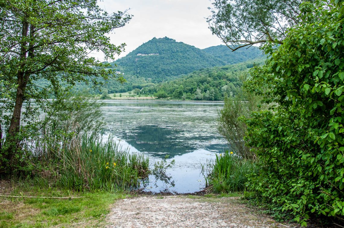 Lago di Fimon - A Pleasant Lakeside Walk Just Outside Vicenza, Italy