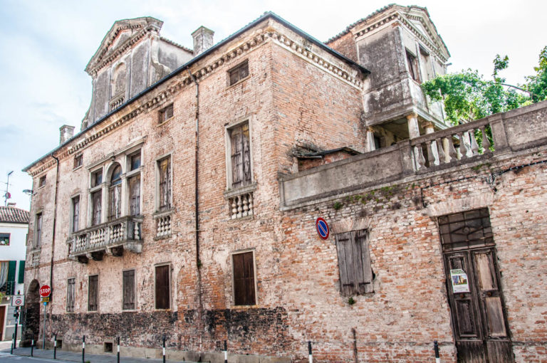 Este, Italy - Top 9 Things to Do in This 3,000-Year-Old Walled Town