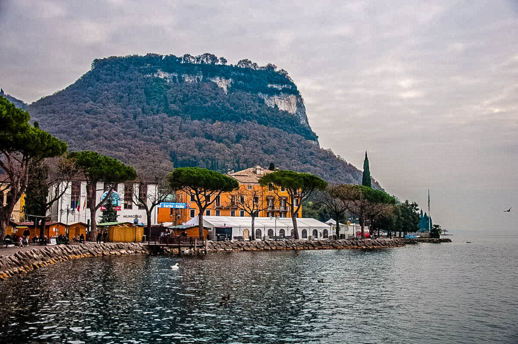 Wunderschne Rocca Di Garda Bild