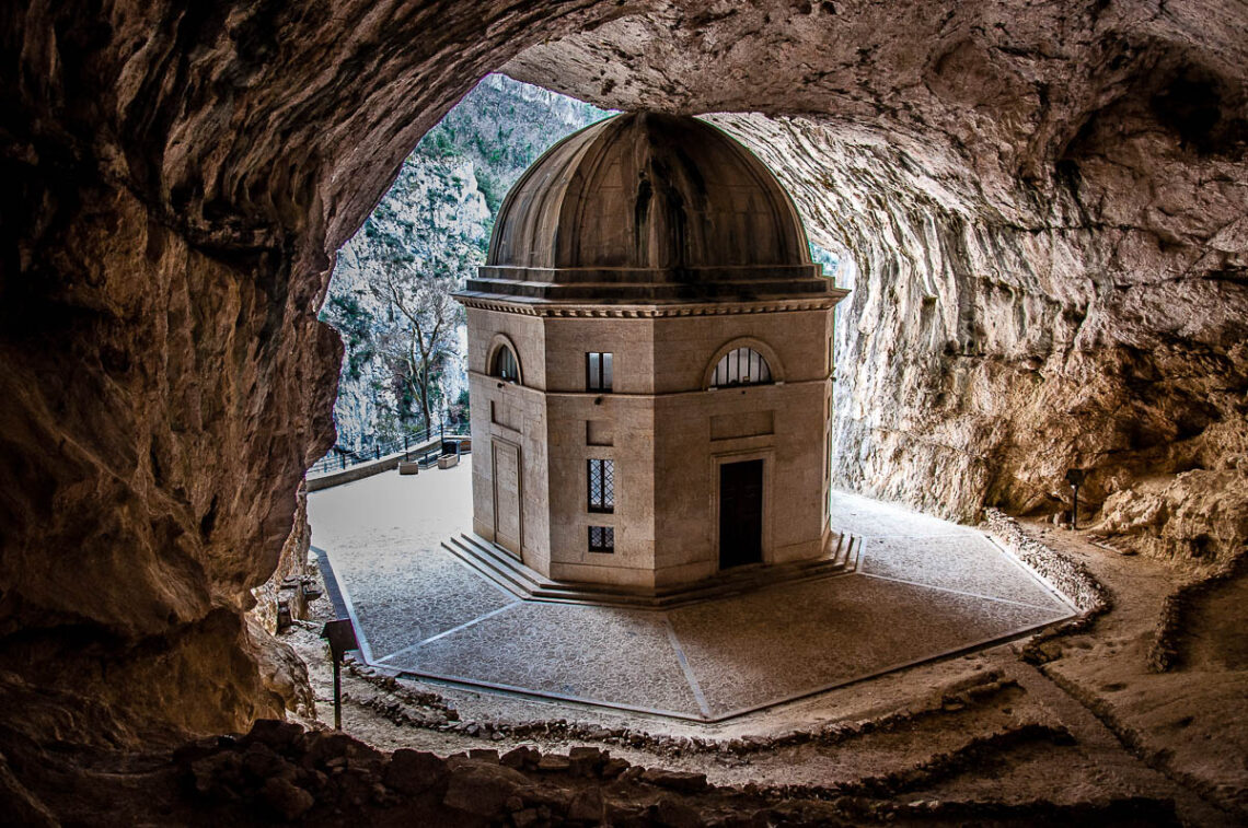 13 Best Things to Do Around the Frasassi Caves, Italy