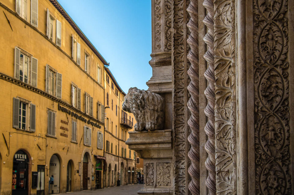 10 Reasons to Visit Perugia, Italy (Essential Travel Guide + Maps)